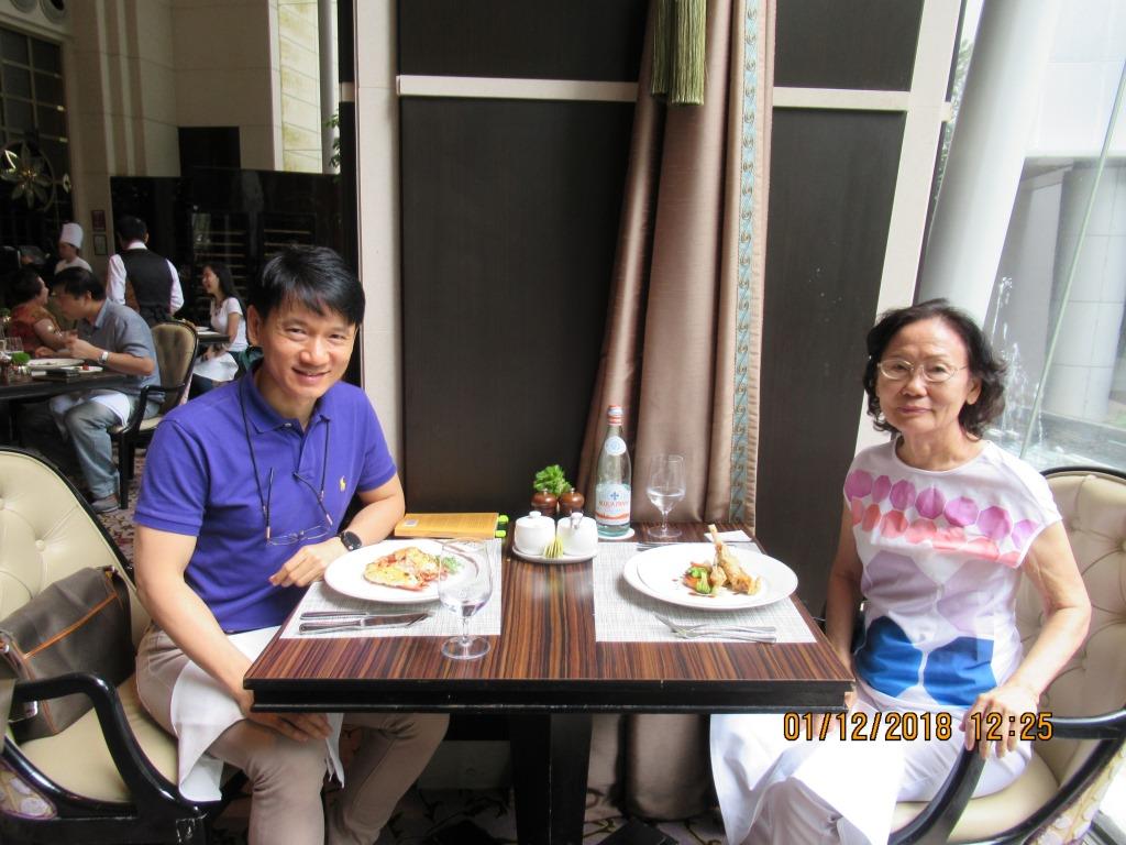 Patient No. 417, Session 2: Revision Chee-Bye-plasty and autologous fat ...